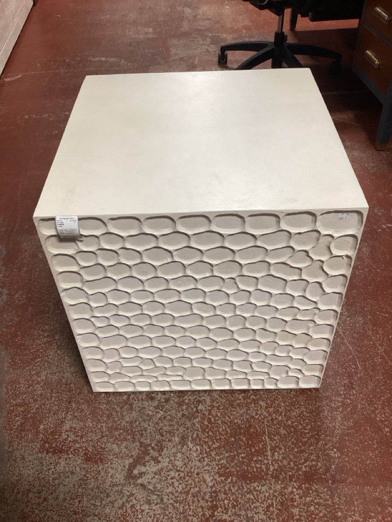 Crestview Collection Malibu White End Table 23x23x23